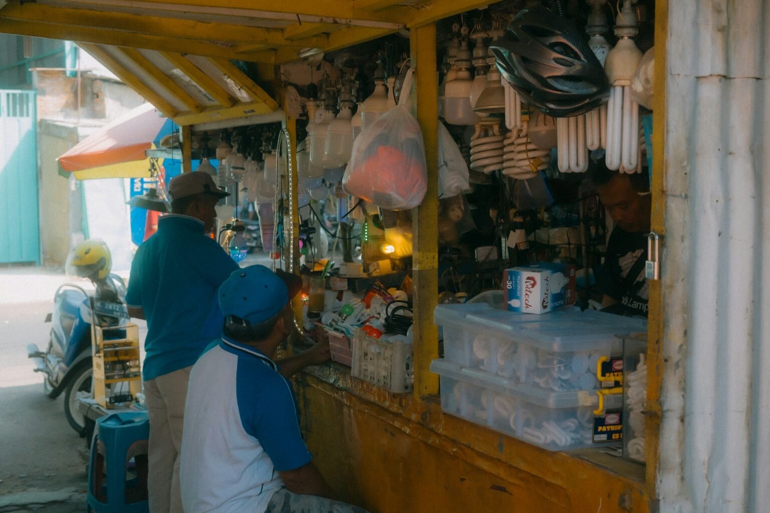 Panduan Lengkap Legalitas Warung Sembako dan Toko Kelontong: KBLI, Perizinan, dan Tips Praktis ...